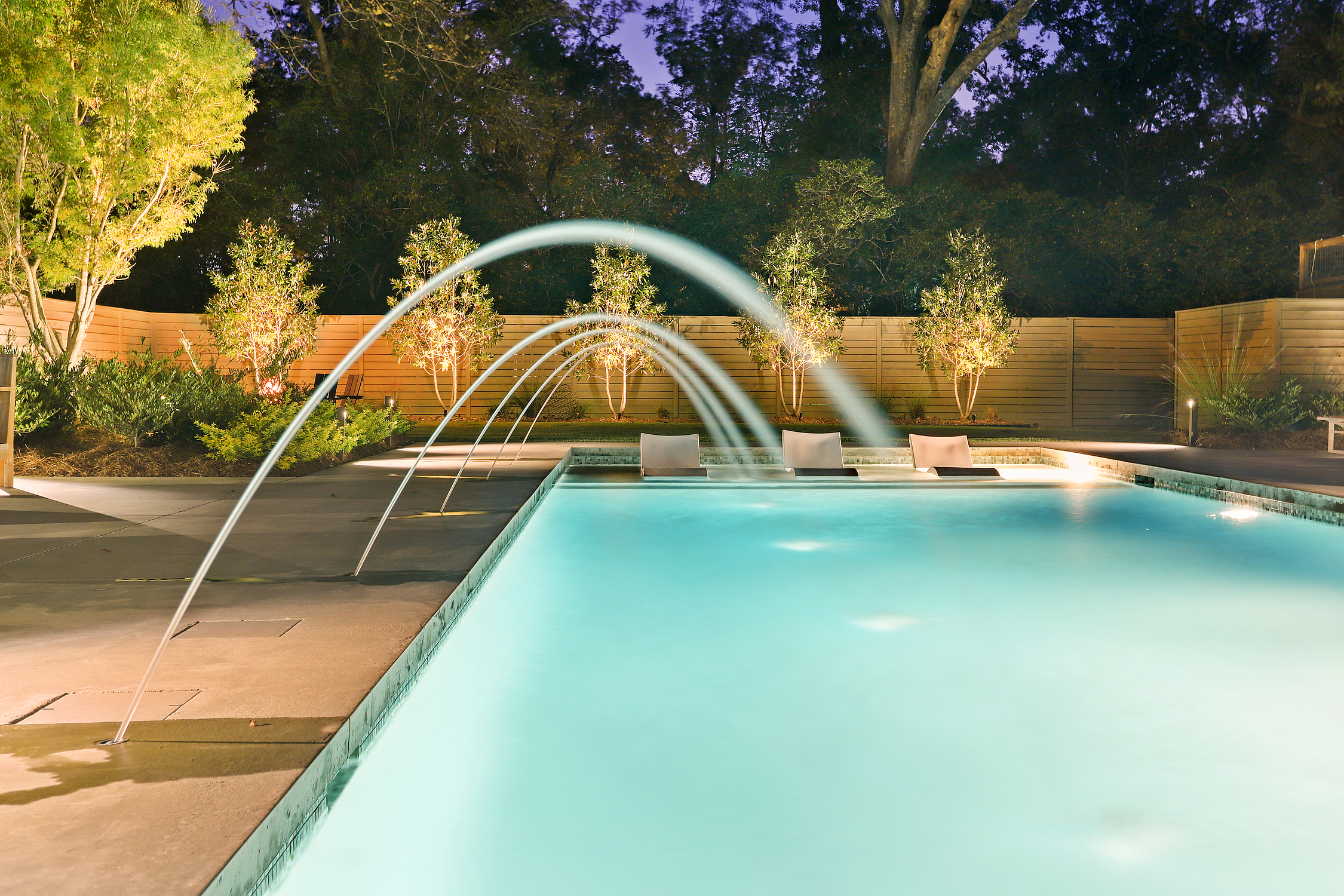Pool with Tanning Ledge in Baton Rouge | Custom Pools Baton Rouge